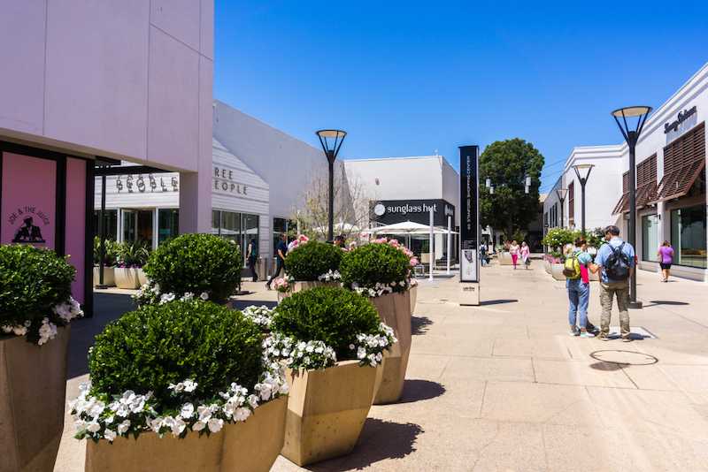 スタンフォードのモール 発砲事件の容疑者逮捕 | BaySpo