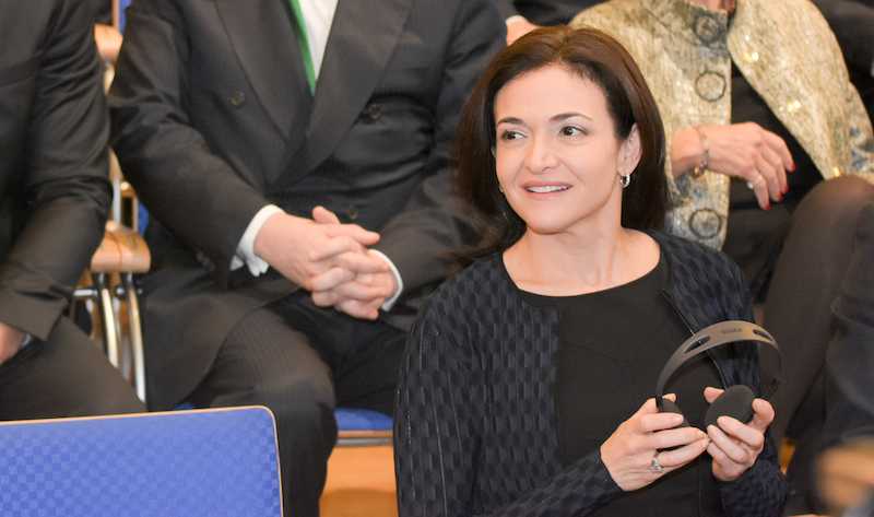 シェリル・サンドバーグ氏 メタ取締役退任へ | BaySpo