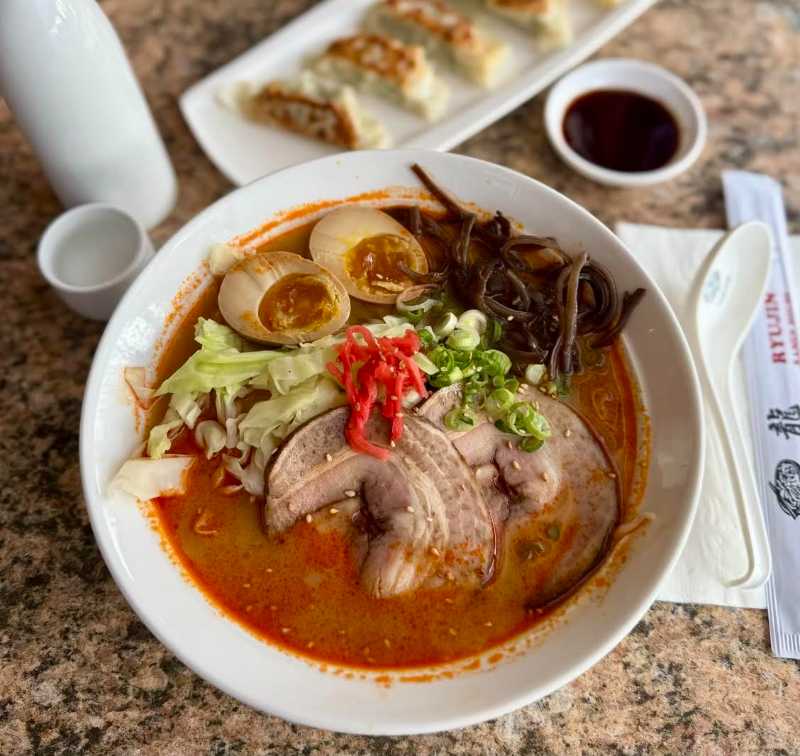 豚骨とラー油＆辛味の相乗効果が最高 | BaySpo